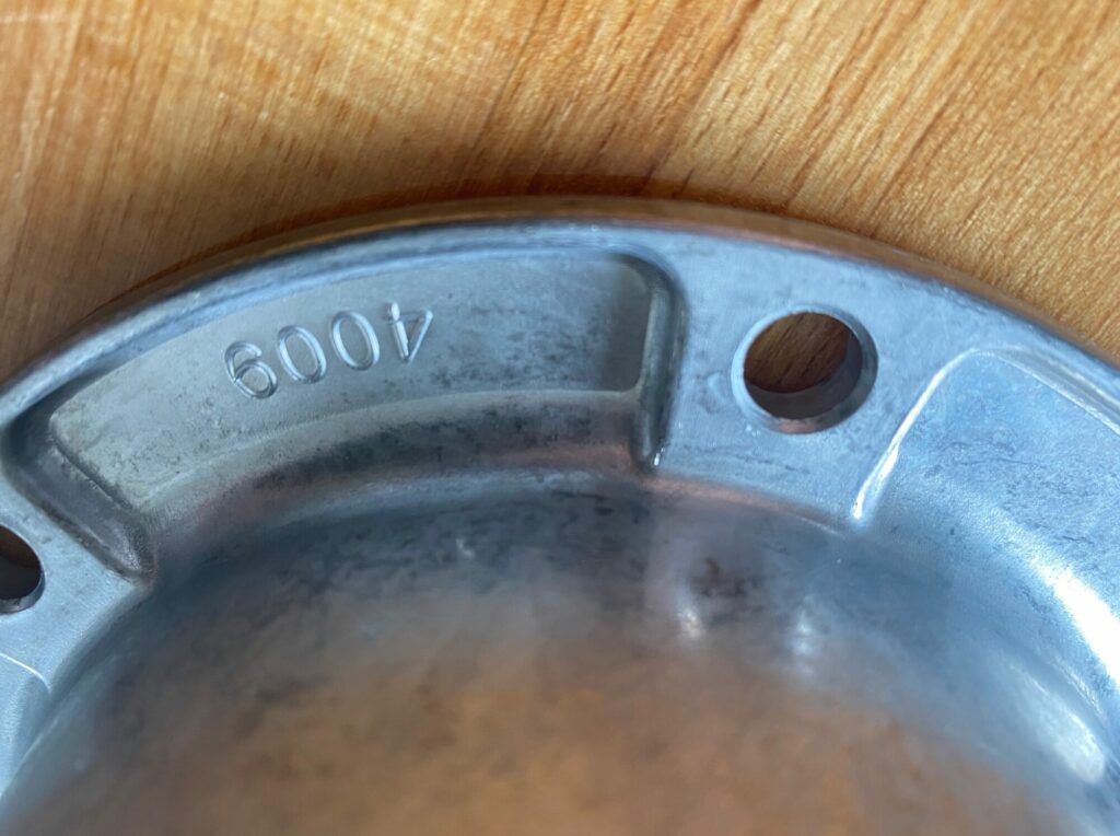 Trailer Hub Caps Stemco - 300-4009 | Canvec.com