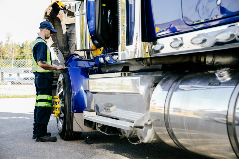 Diagnostic mécanique camions poids lourds 24/7 | Canvec
